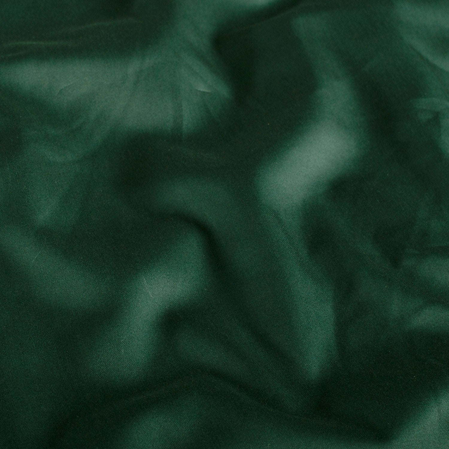 Satijn Stof Effen Donker groen | Stoffen groothandel | Nooteboom Textiles